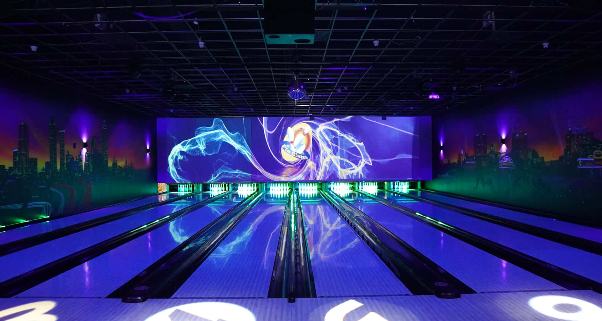 Bowling Alley Macon, GA | Pin Strikes - Macon